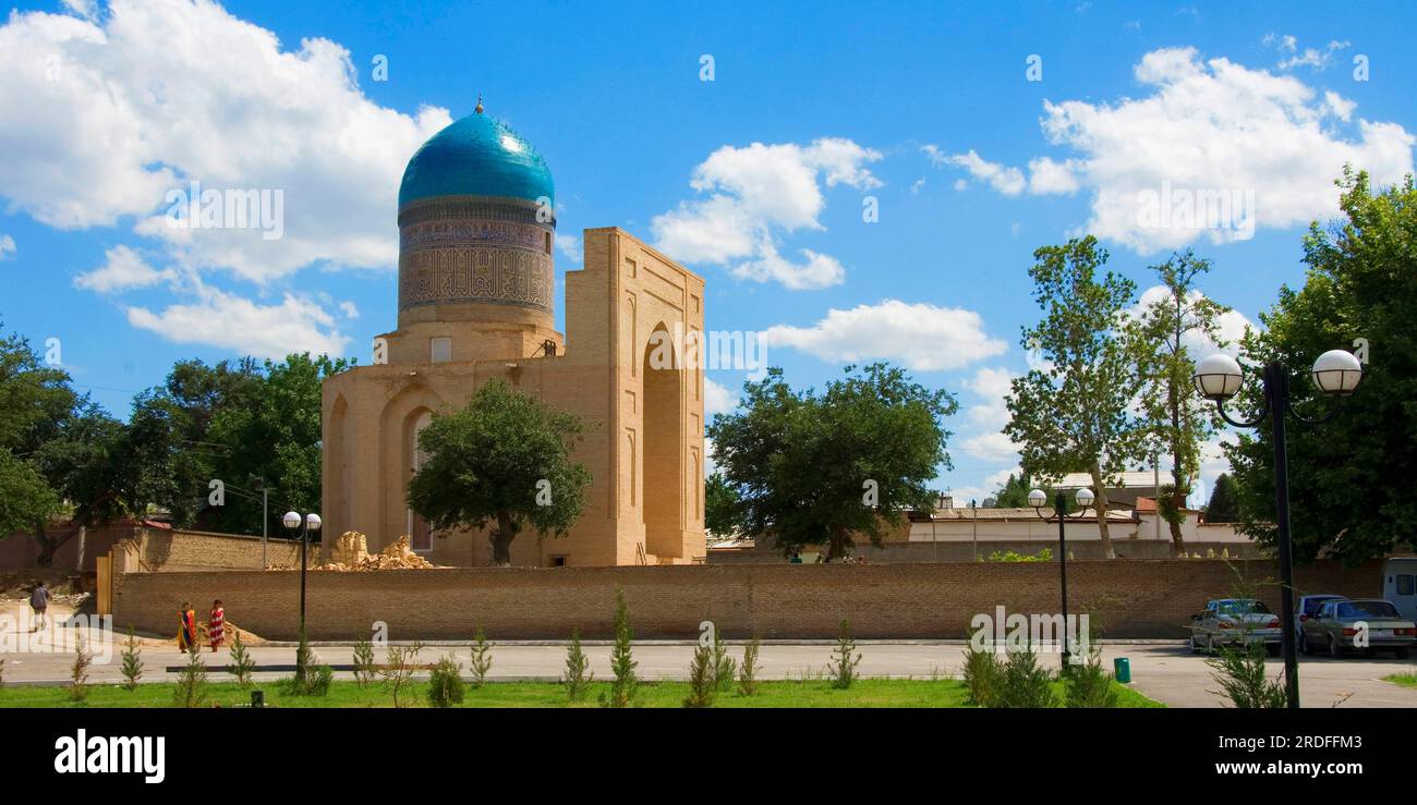 Bibi Khanum Mosque, Hanim, Samarkand, Uzbekistan Stock Photo - Alamy