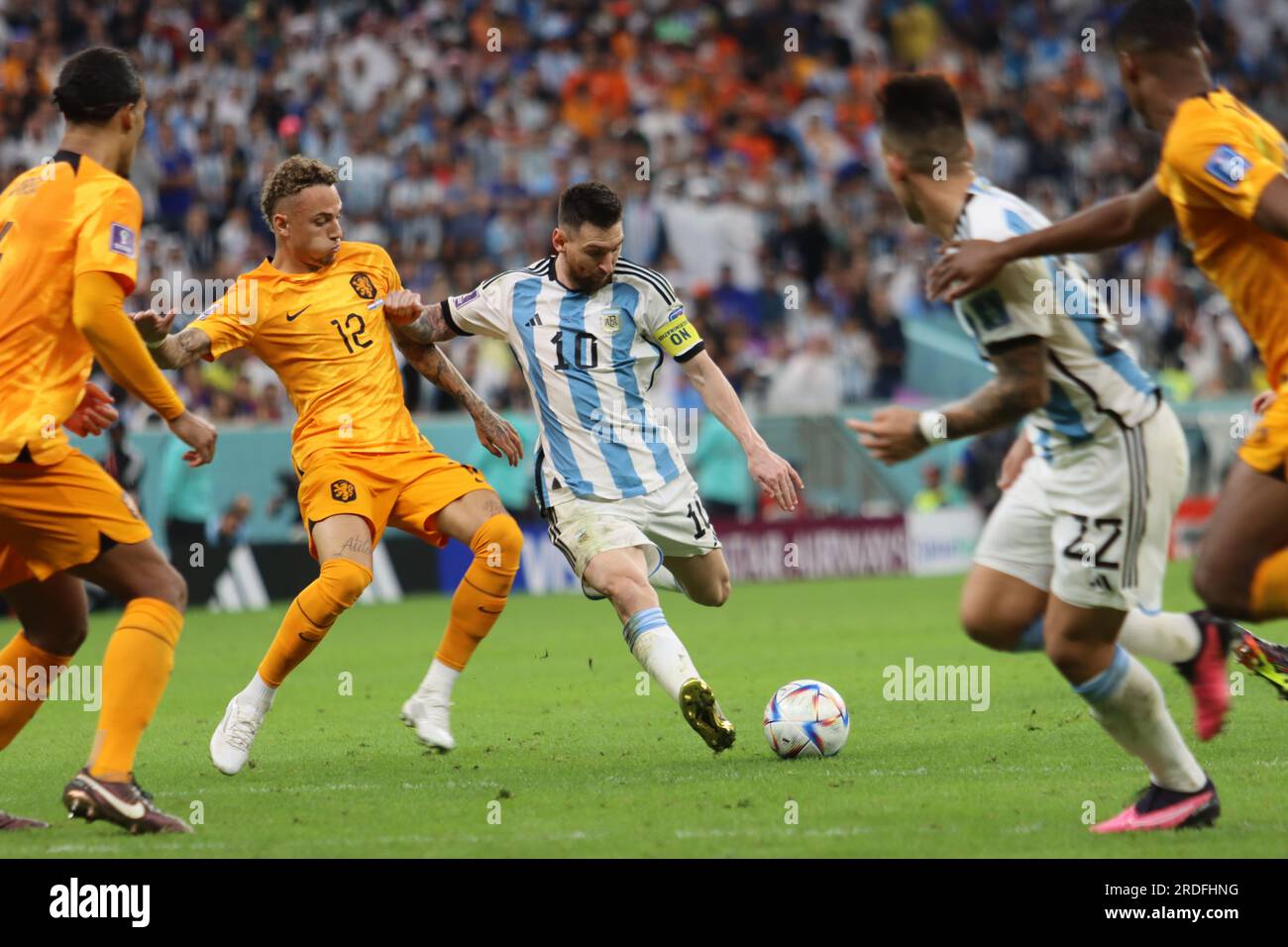 Lionel messi fifa 10 hi-res stock photography and images - Alamy