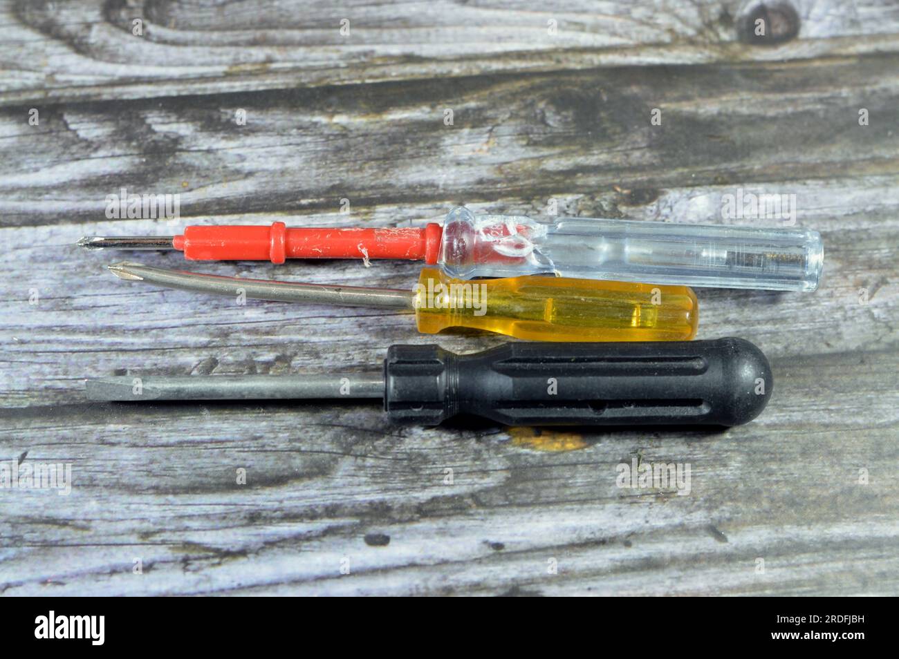 Cross screwdrivers hi-res stock photography and images - Alamy