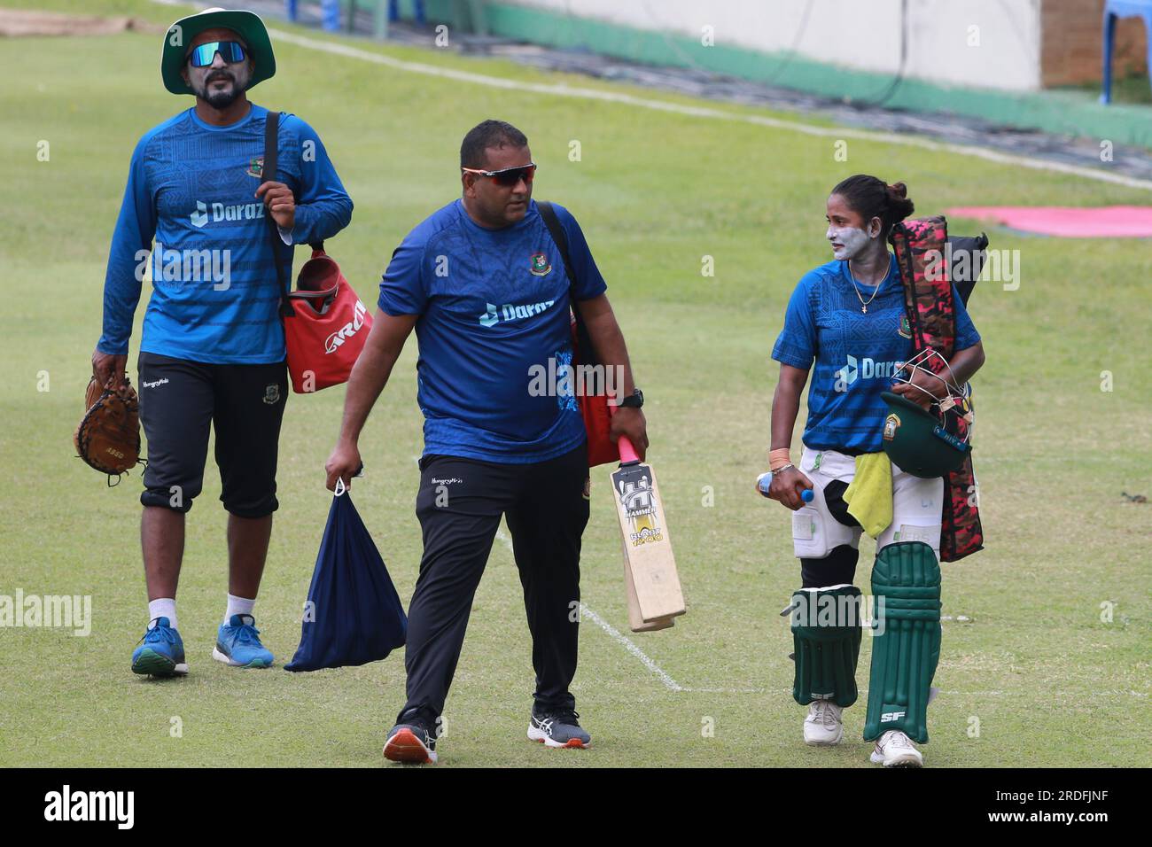 Lata mondol hi-res stock photography and images - Alamy