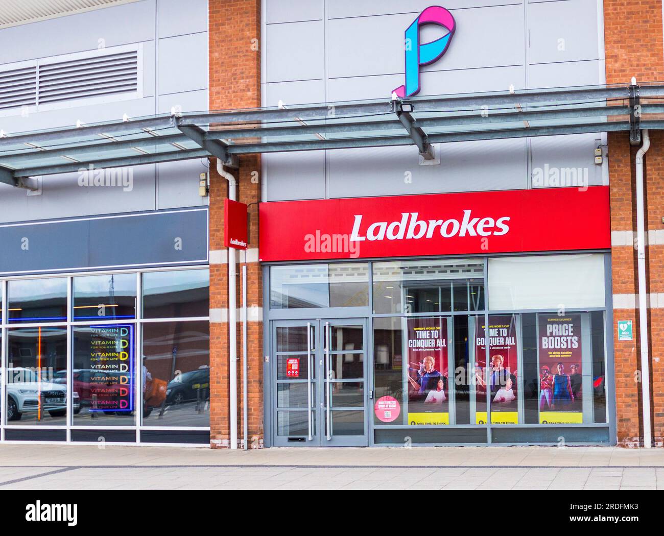 Betting shop outside hi-res stock photography and images - Alamy