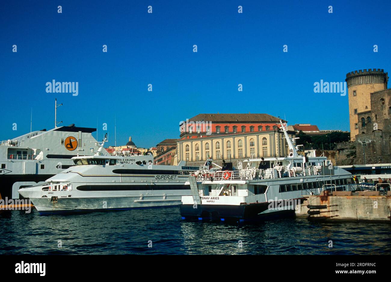 Molo beverello hi-res stock photography and images - Alamy