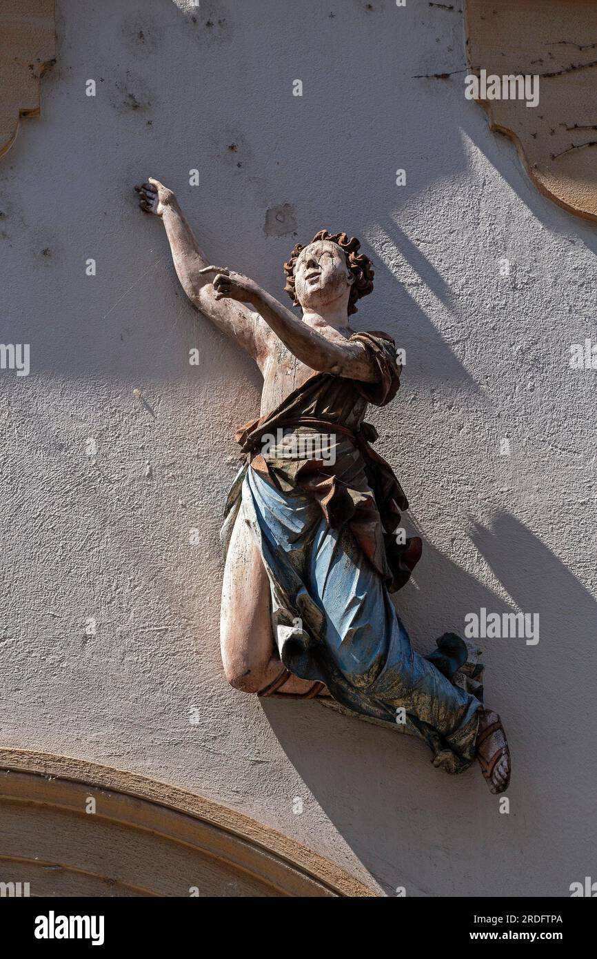 Angel wall sculpture hi-res stock photography and images - Alamy