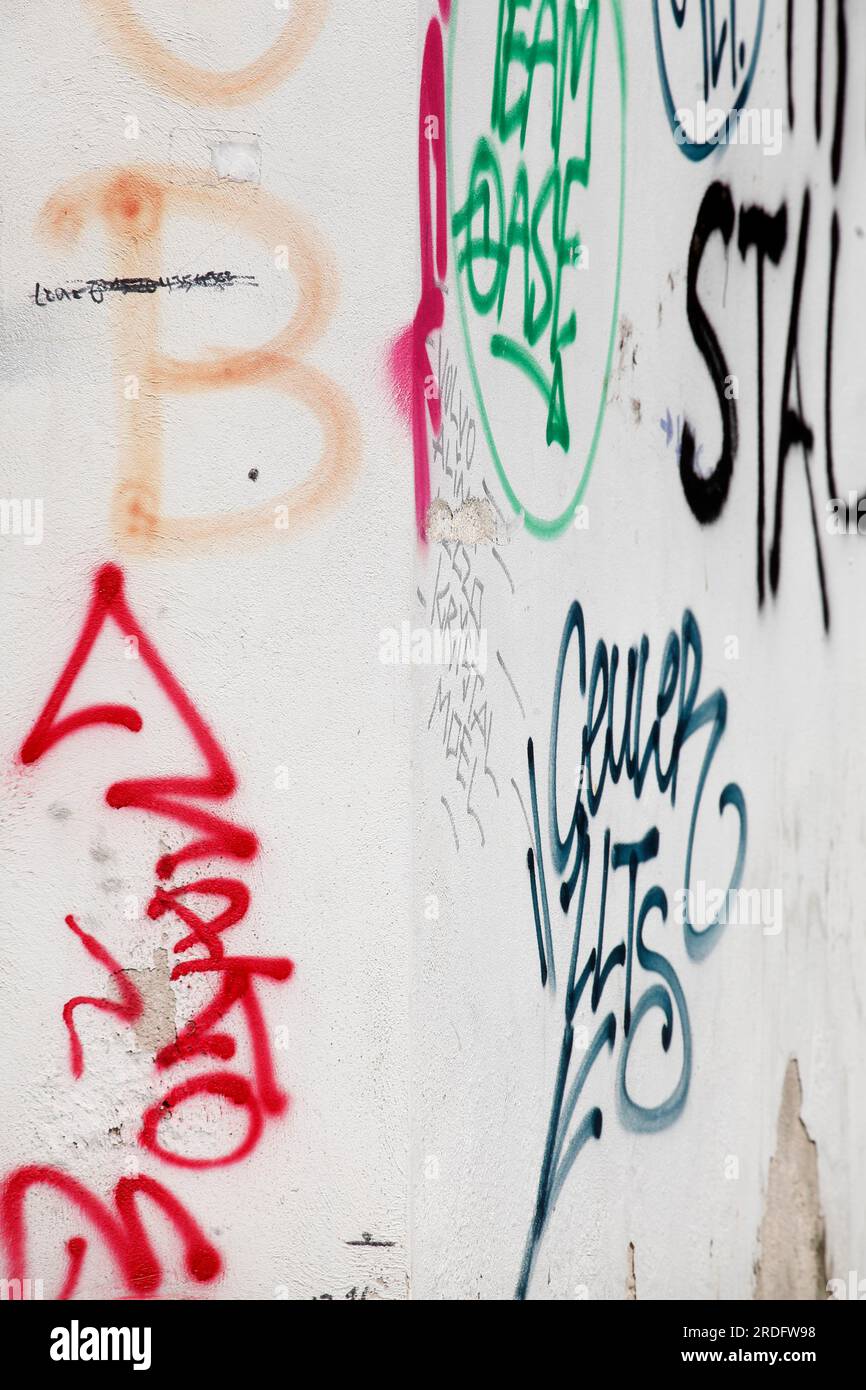 Daubed wall hi-res stock photography and images - Alamy
