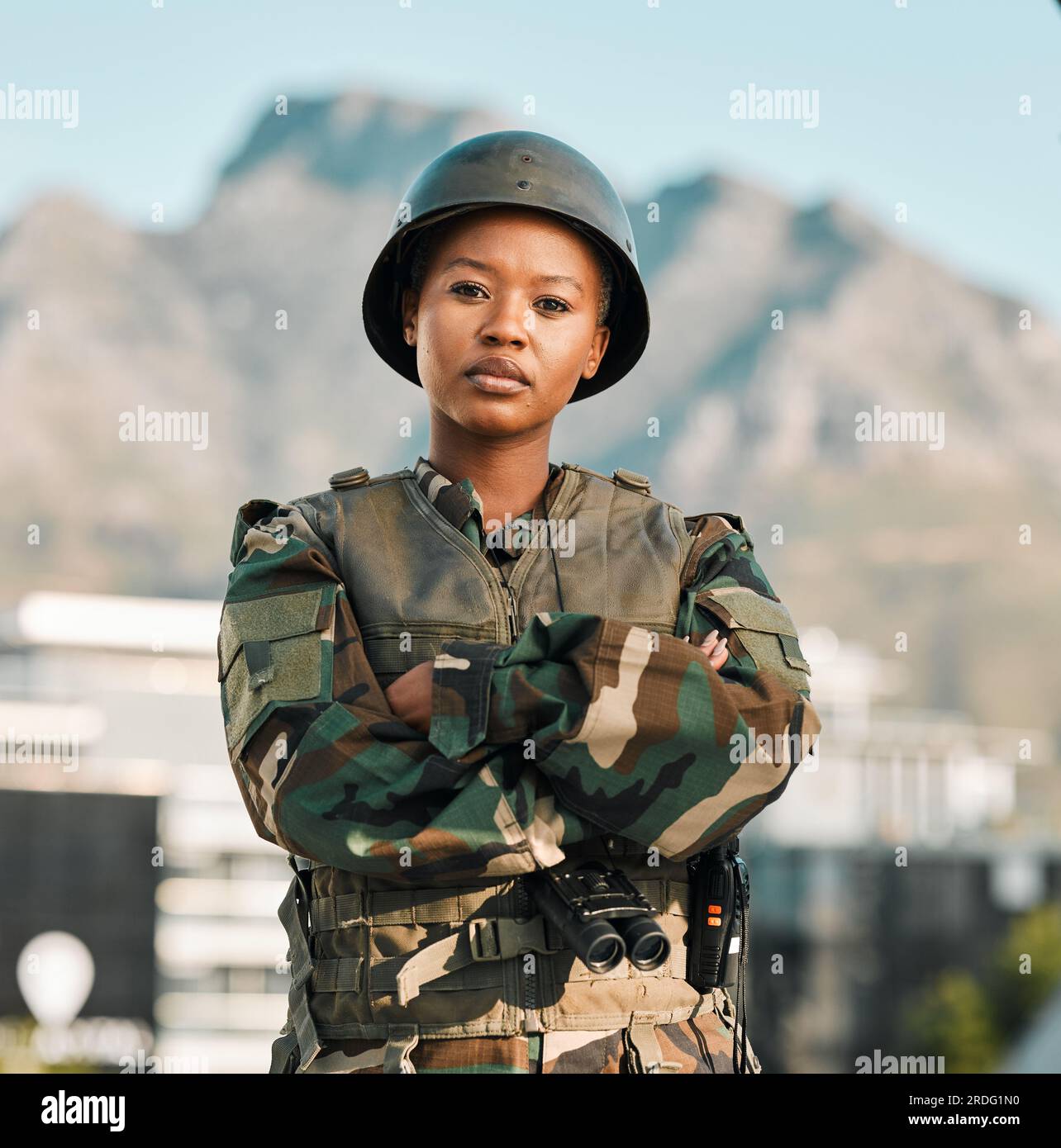 Female soldier training not gun hi-res stock photography and images - Alamy