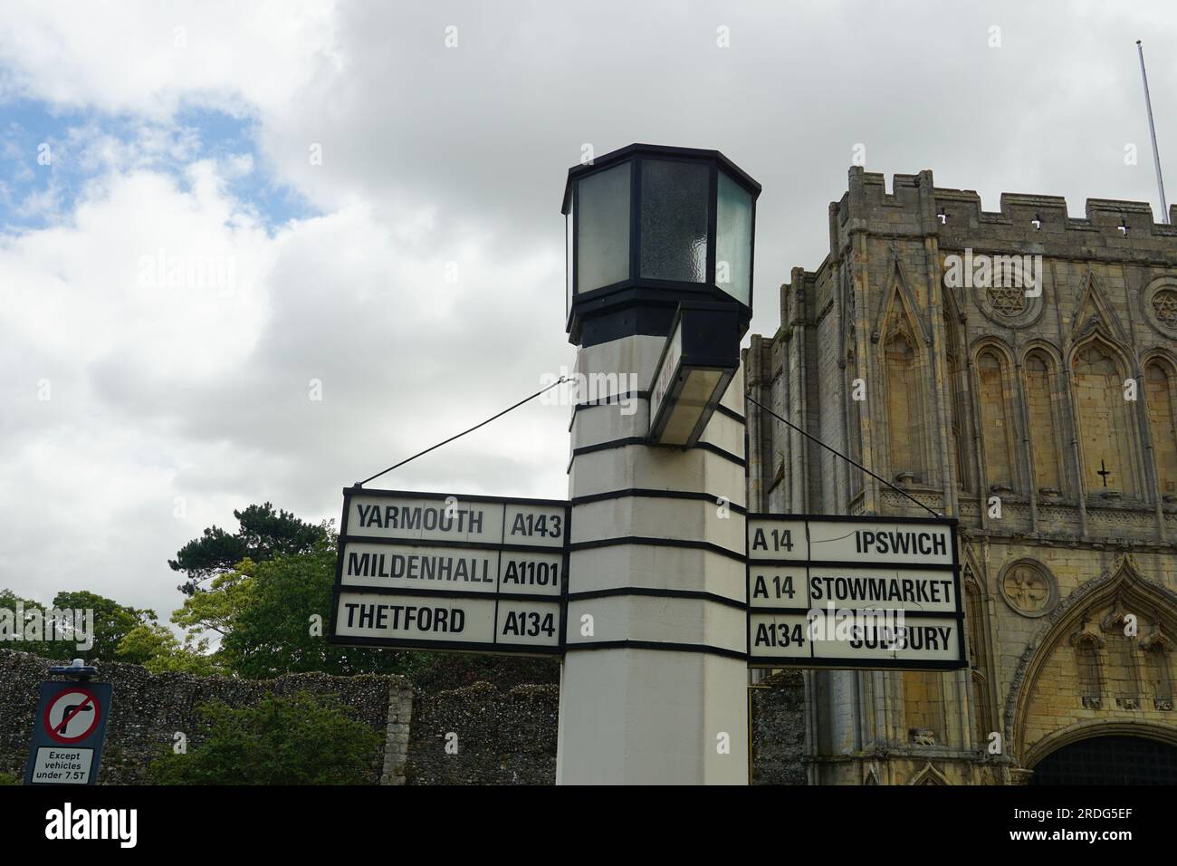 Pillar of salt road sign hi-res stock photography and images - Alamy