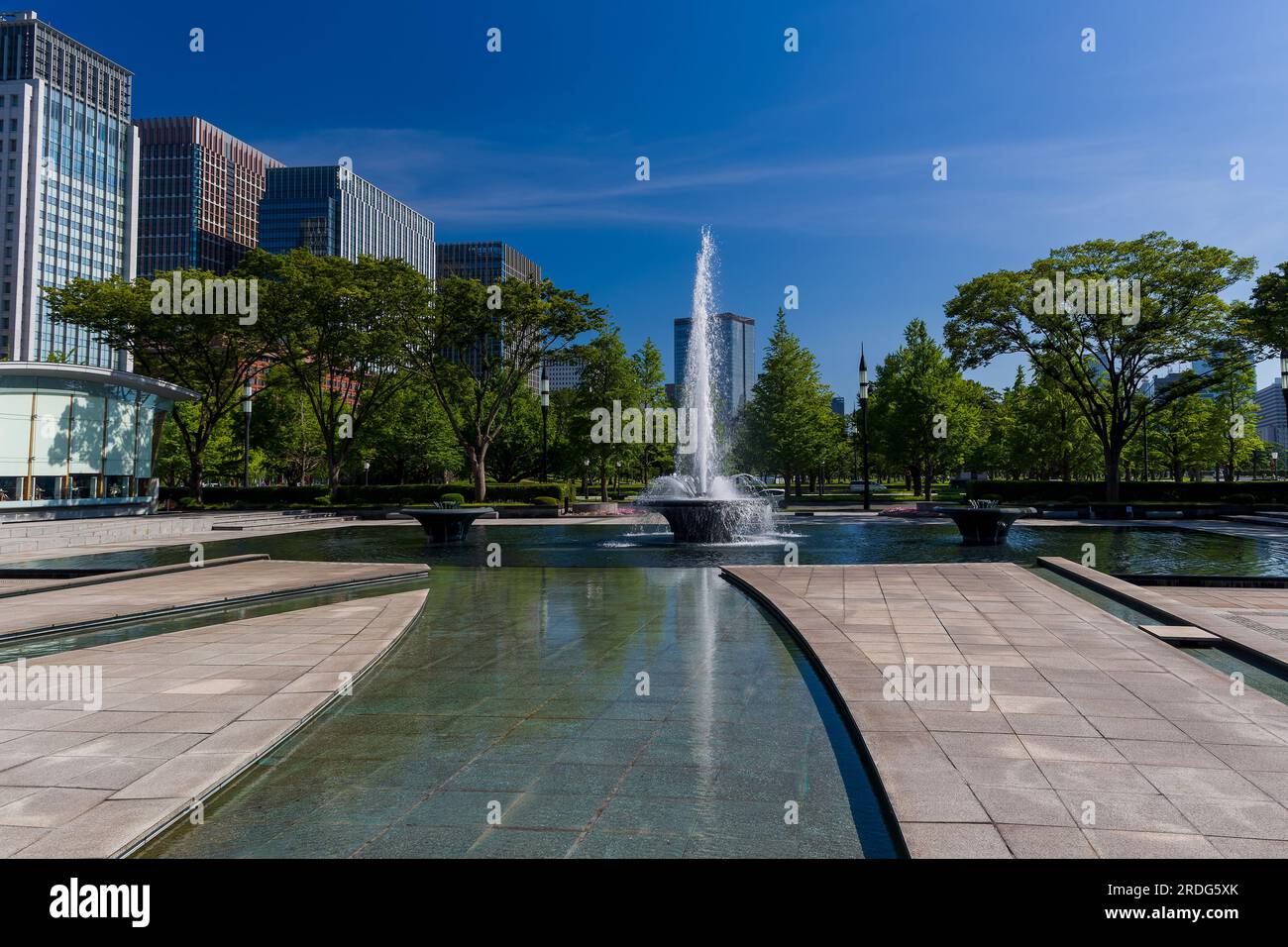 Tokyo hot hi-res stock photography and images - Alamy