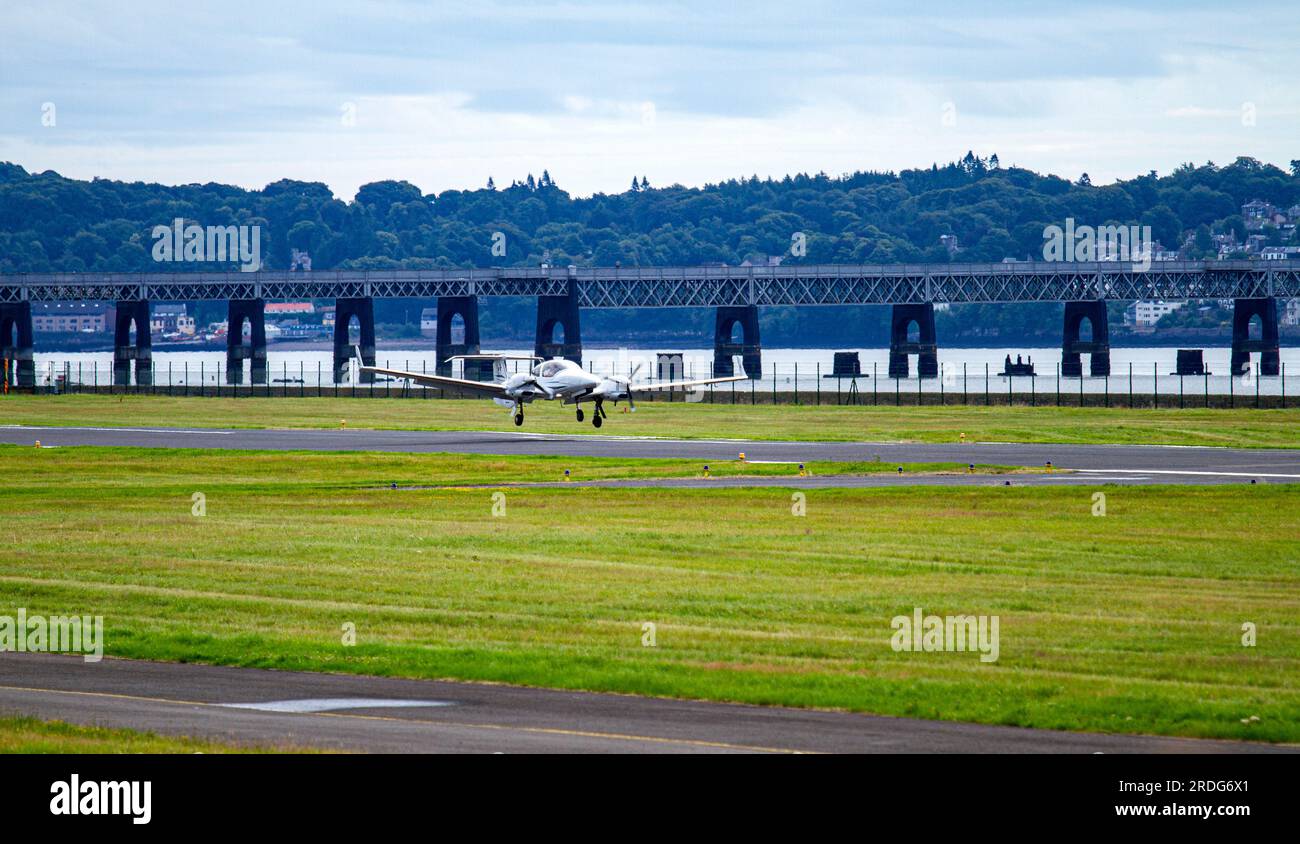 Aircraft across runway dundee hi-res stock photography and images - Alamy