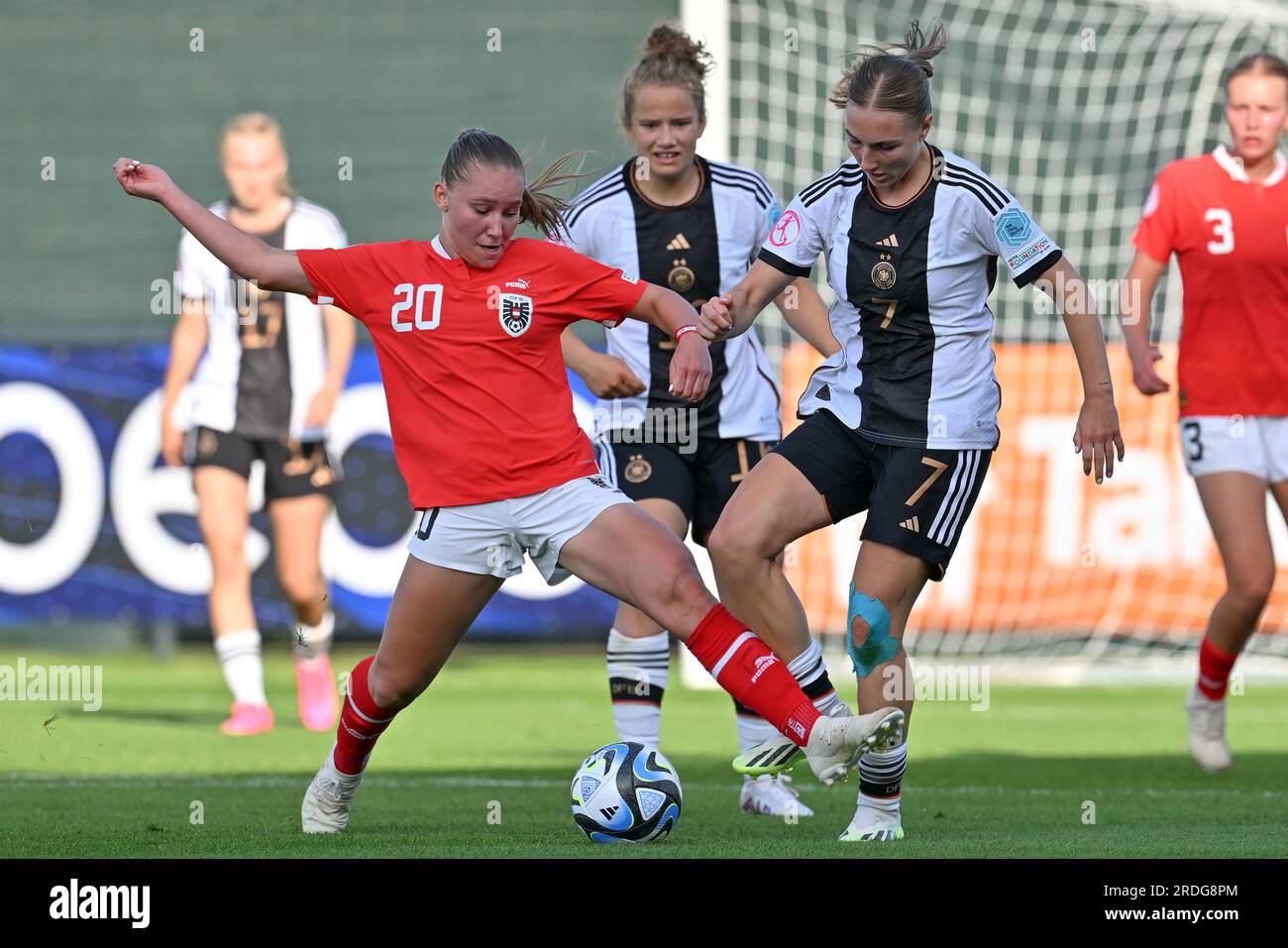 Anna nachtigall hi-res stock photography and images - Alamy