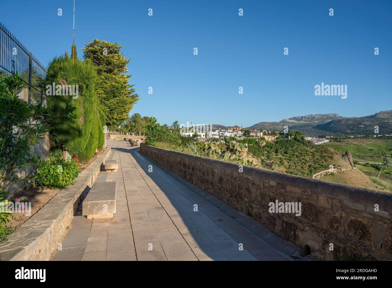 Paseo de los Ingleses (English Walk) - Ronda, Andalusia, Spain Stock ...