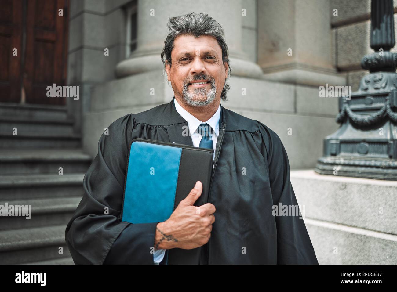 Old man court judge hi-res stock photography and images - Alamy