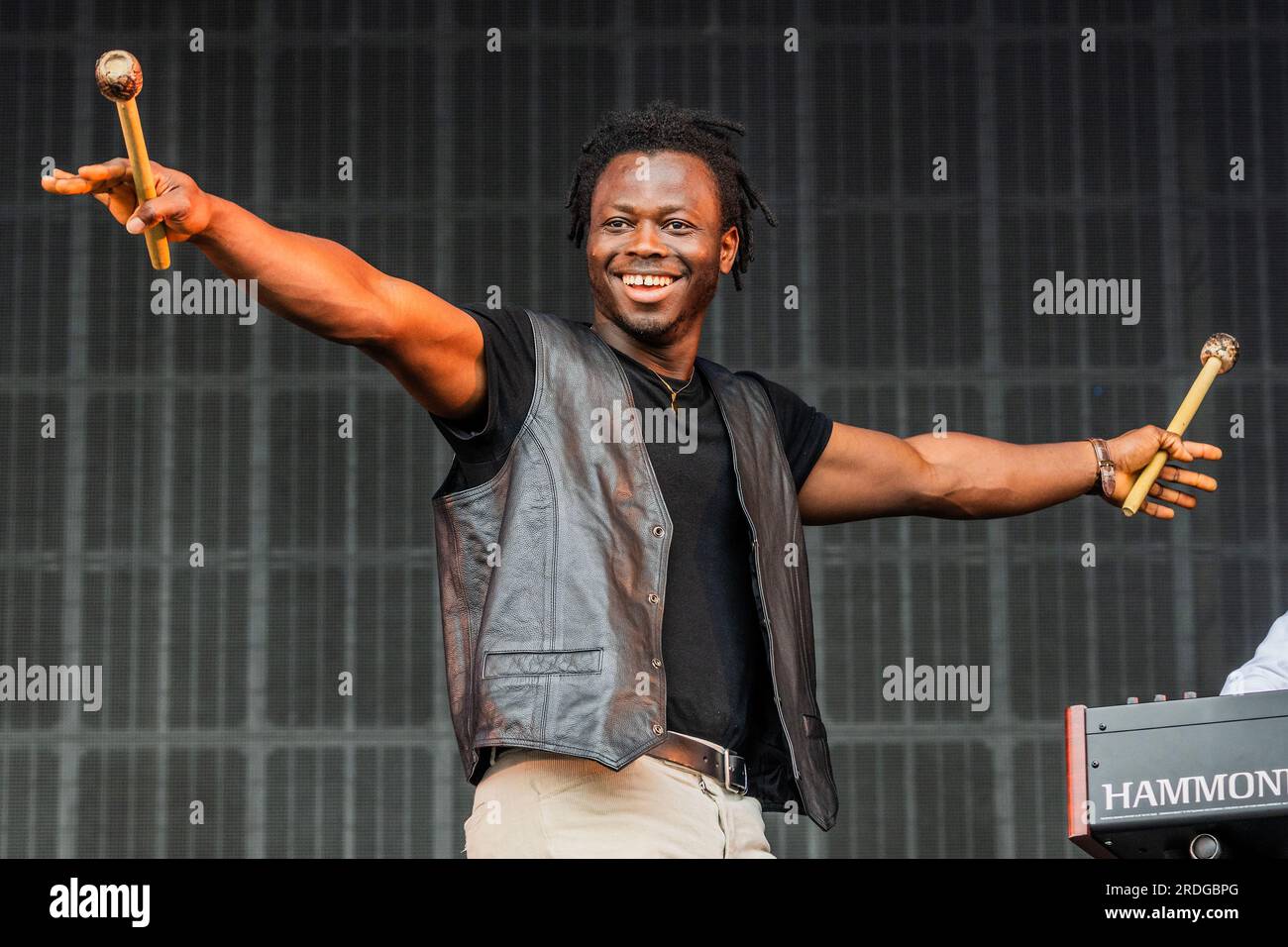 Henham Park, Suffolk, UK. 21st July, 2023. N'famady Kouyate plays the ...