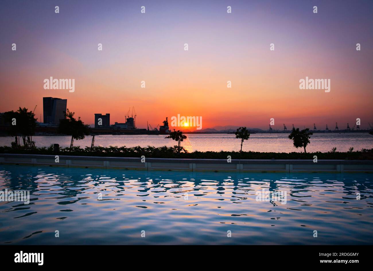 Sunset by the Ocean at Pier Mauá - Rio de Janeiro Stock Photo - Alamy