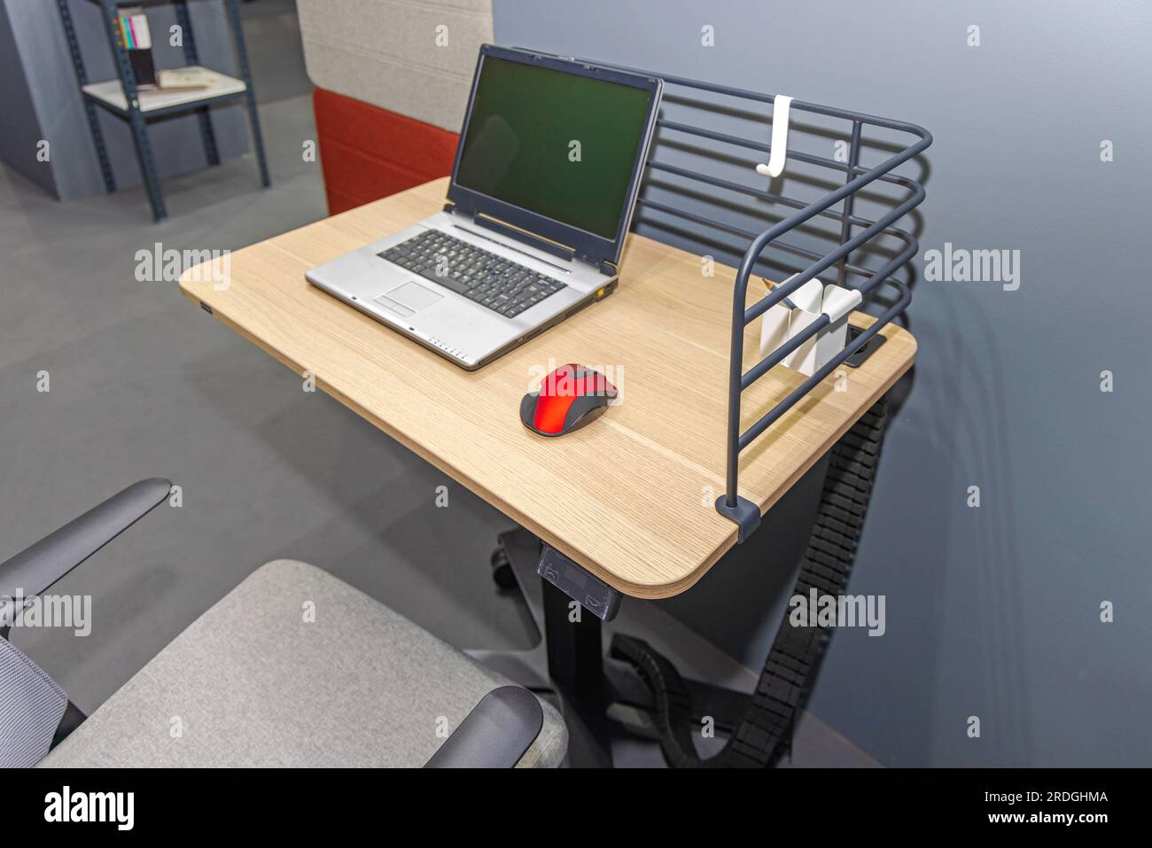 Red tech mouse hi-res stock photography and images - Alamy