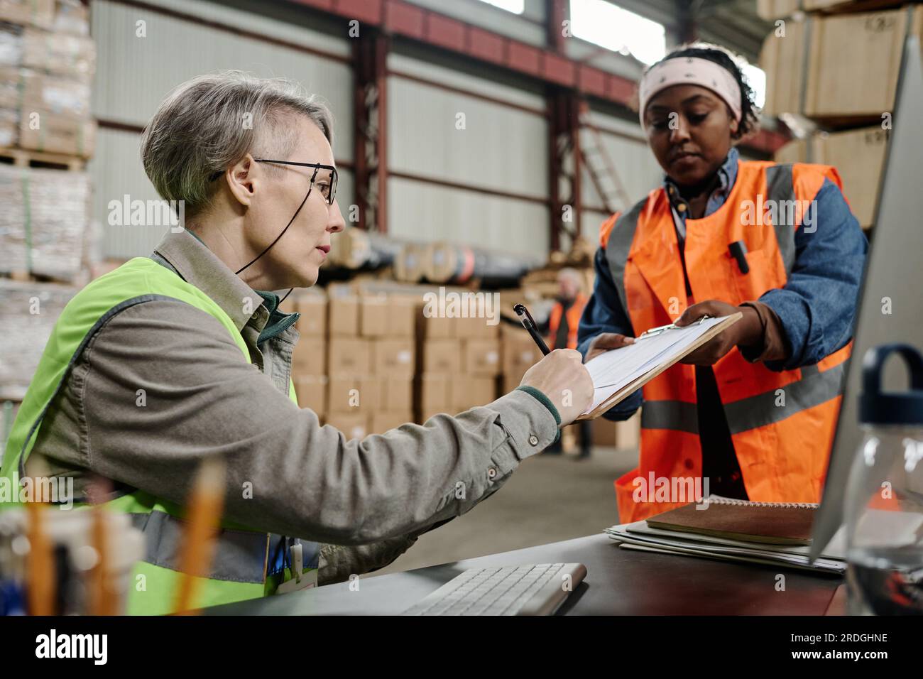 Warehouse receipt hi-res stock photography and images - Alamy