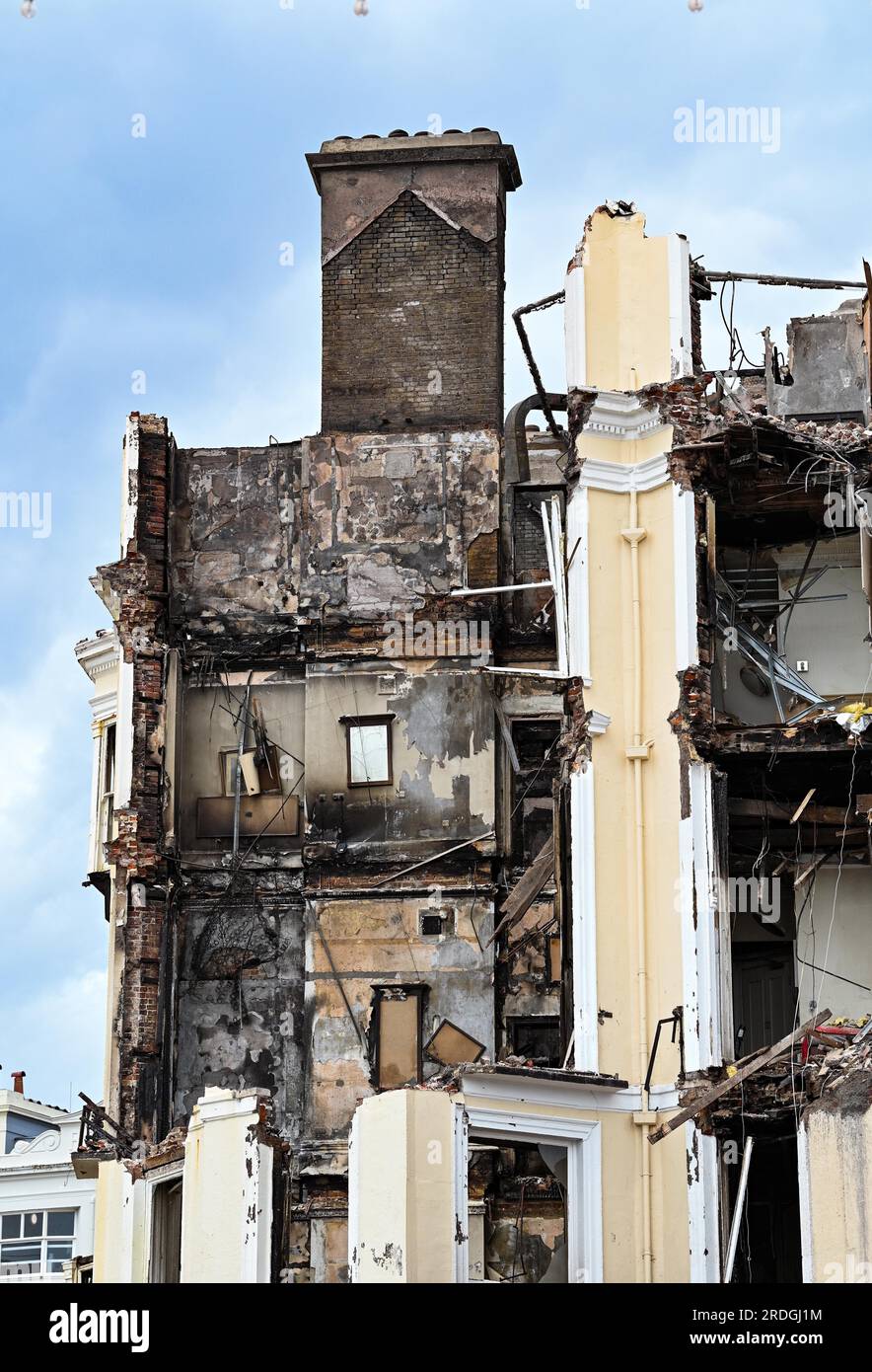 Gutted fire hi-res stock photography and images - Alamy