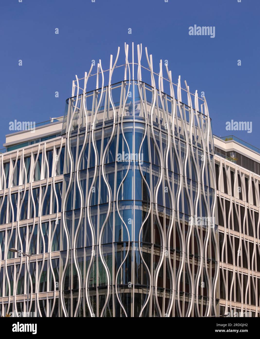Flow building hi-res stock photography and images - Alamy