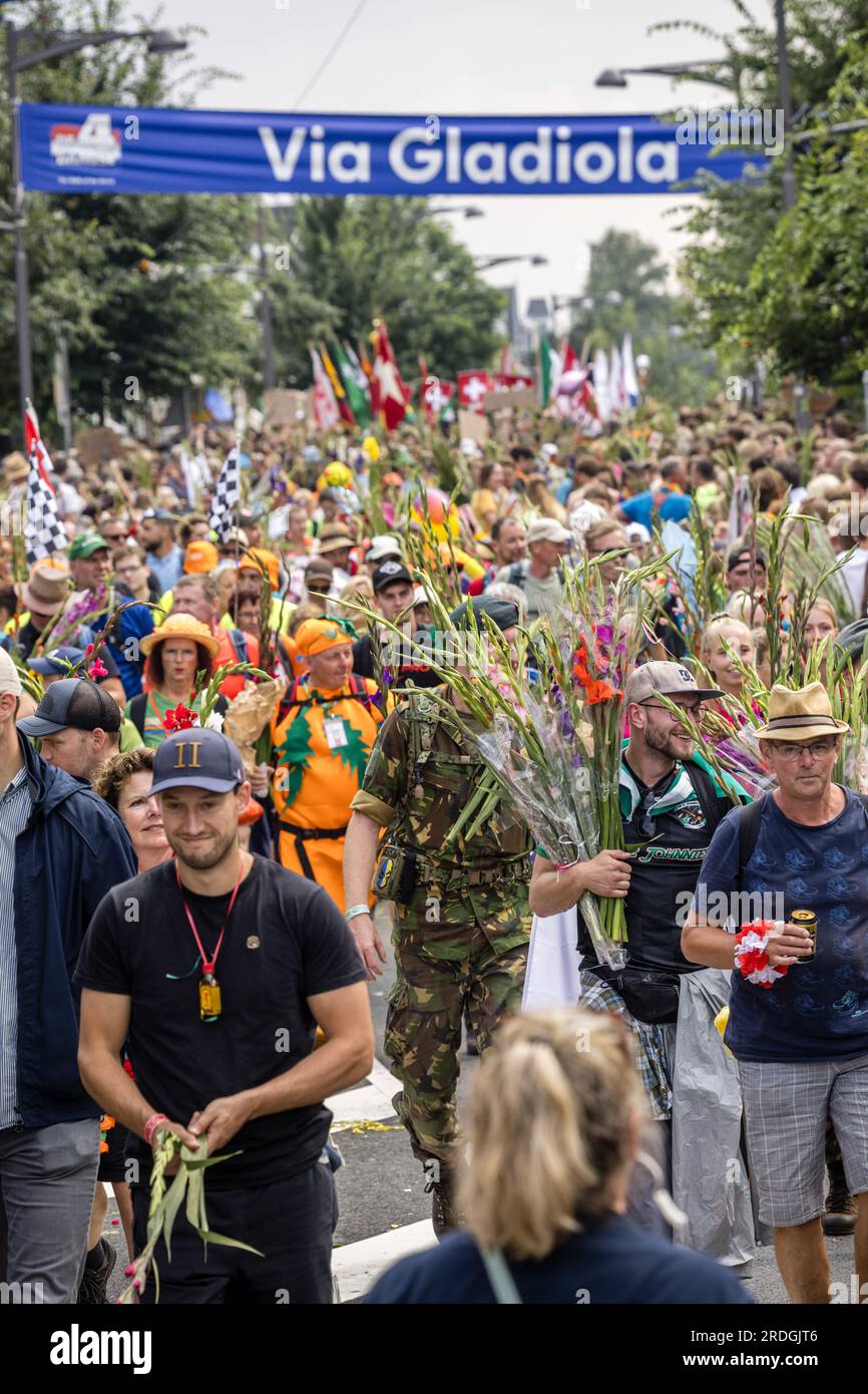 Four days marches crowd hi-res stock photography and images - Alamy