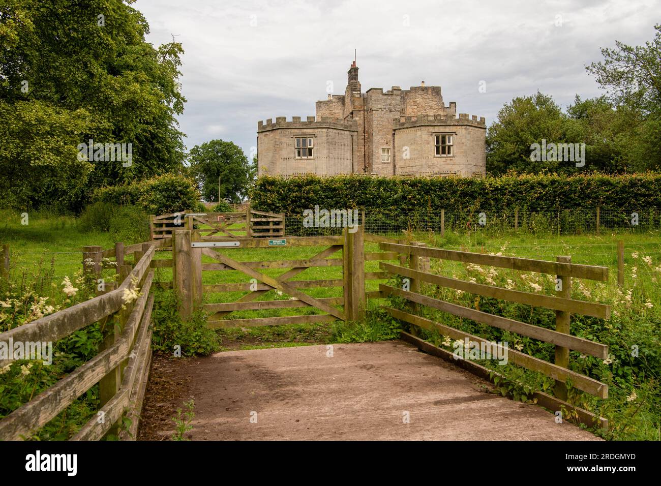 Rock hall northumberland hi-res stock photography and images - Alamy