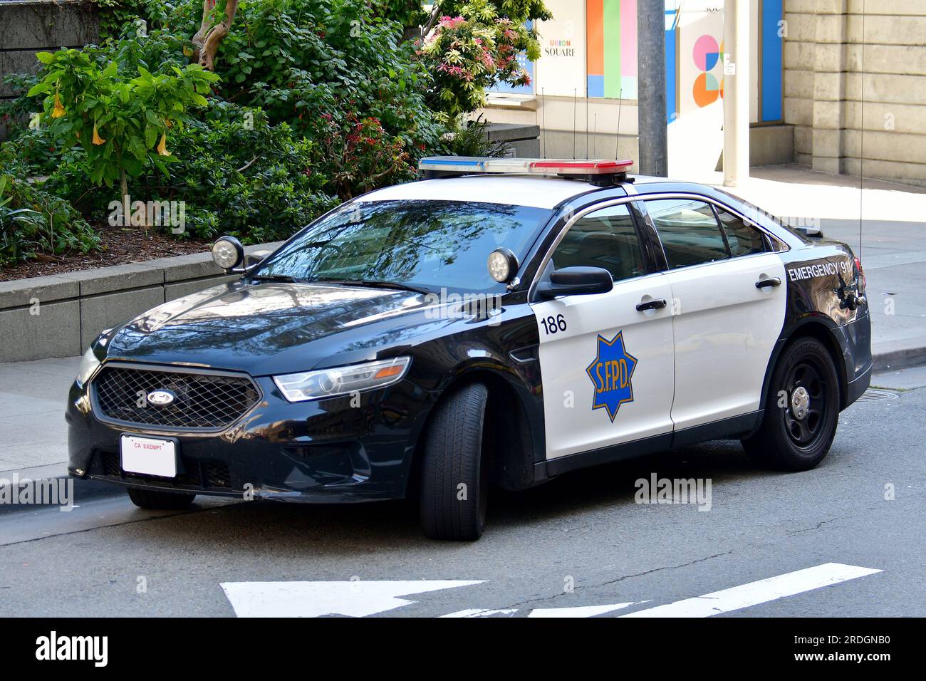 San francisco police car hi-res stock photography and images - Alamy