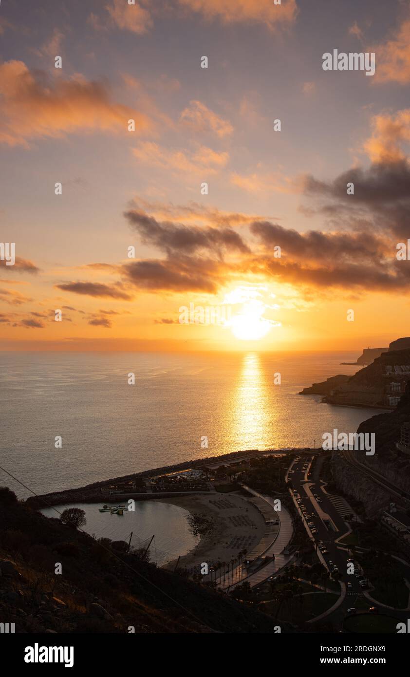 Spectacular sunset from Puerto Rico, Gran Canaria. Below the incredible ...