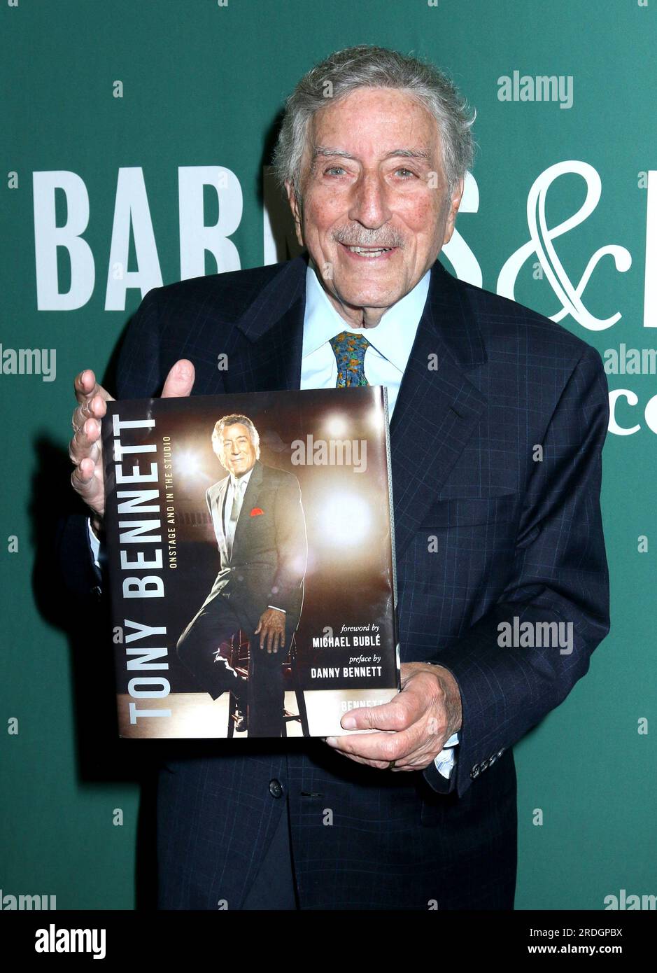 New York City, USA. 21st July, 2023. Legendary singer Tony Bennett died ...