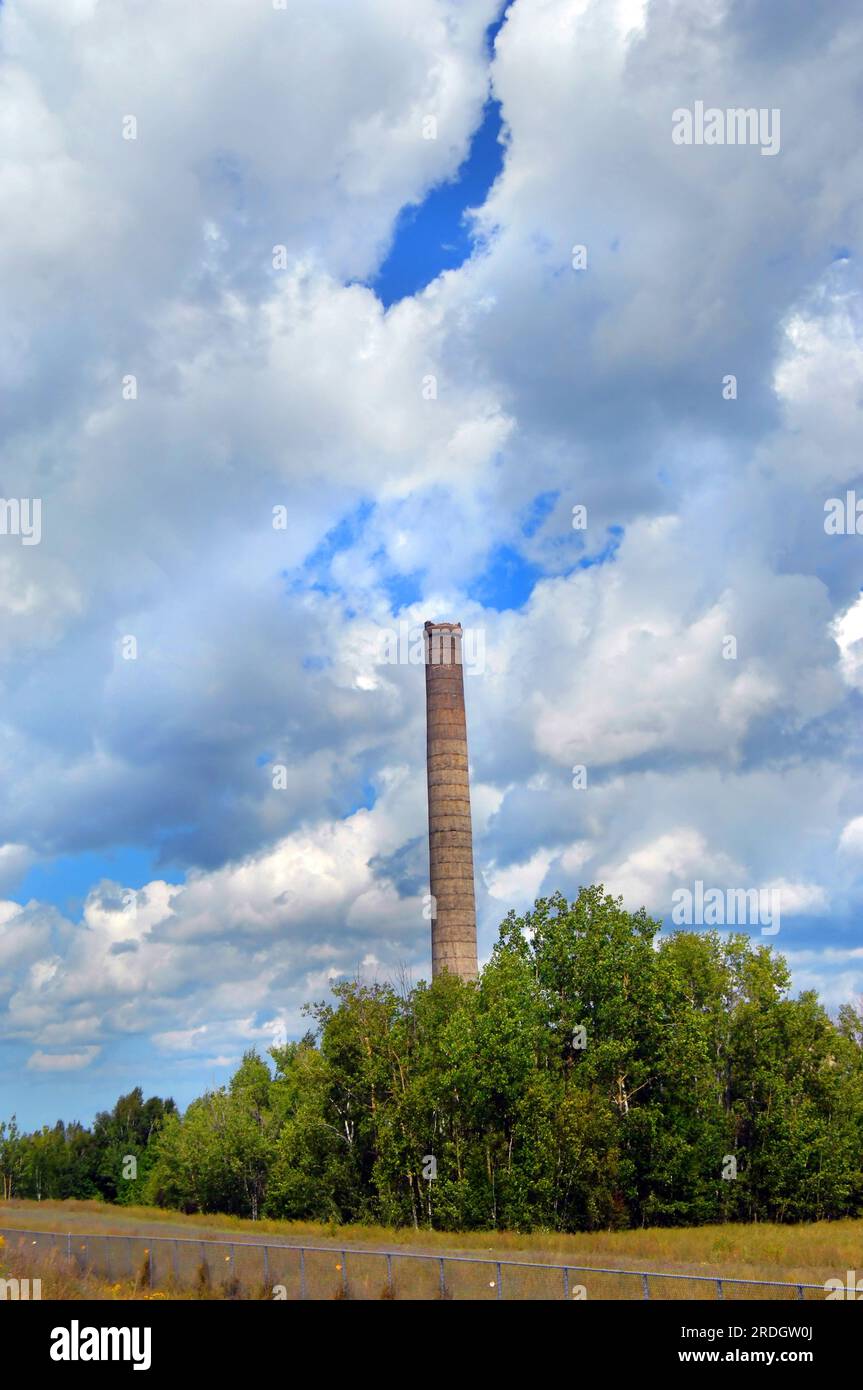 Former Quincy Mill stands in ruins and a remnant of the Copper Mining ...