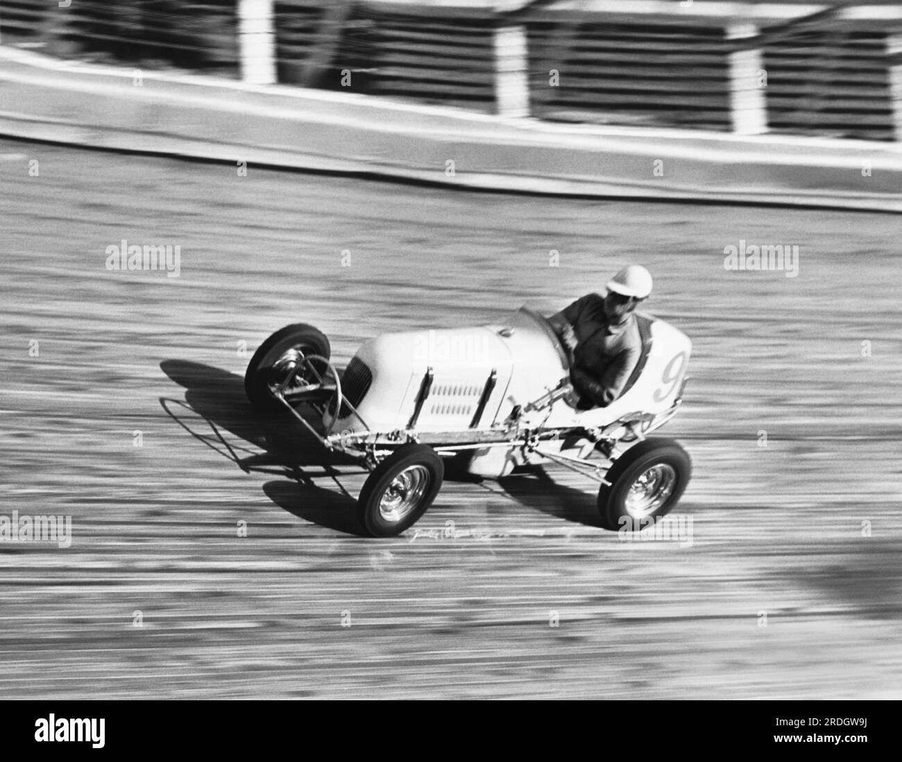 New York, New York: 1935 Ernie Gesell racing his midget race car at the ...