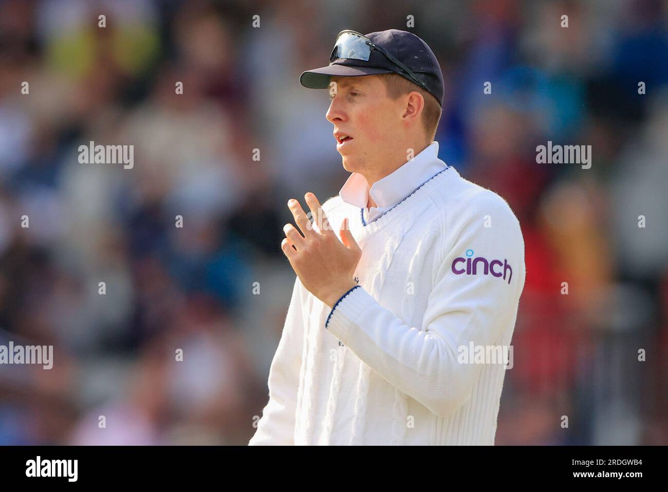 Zak crawley ashes 2023 old trafford hi-res stock photography and images ...