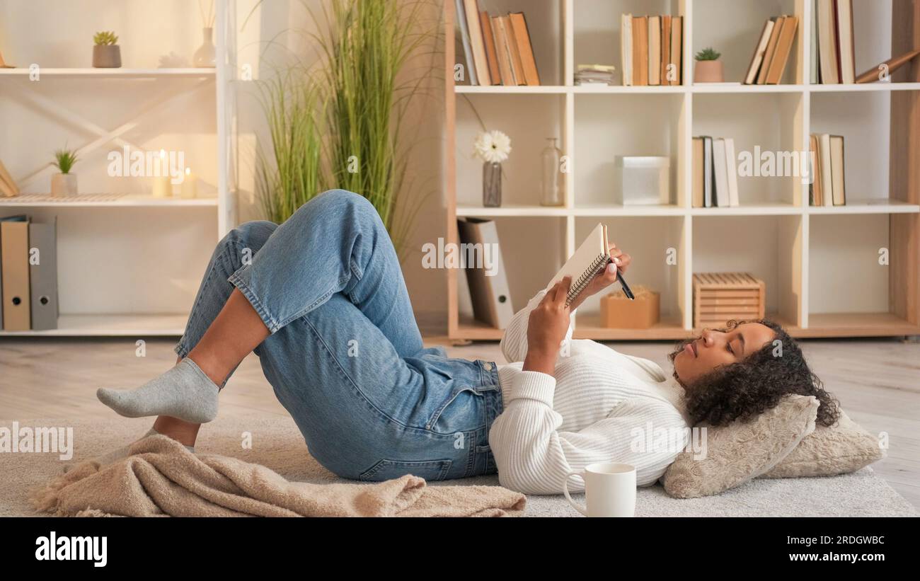 Female author writing hi-res stock photography and images - Alamy