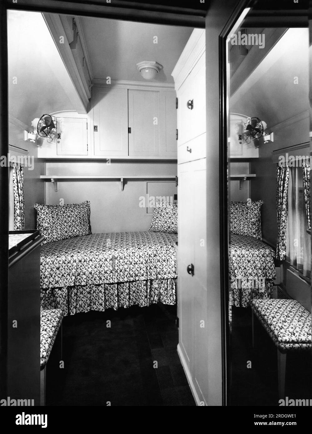 Montreal, Canada: May, 1939 The King's bedroom on the Royal Train on ...