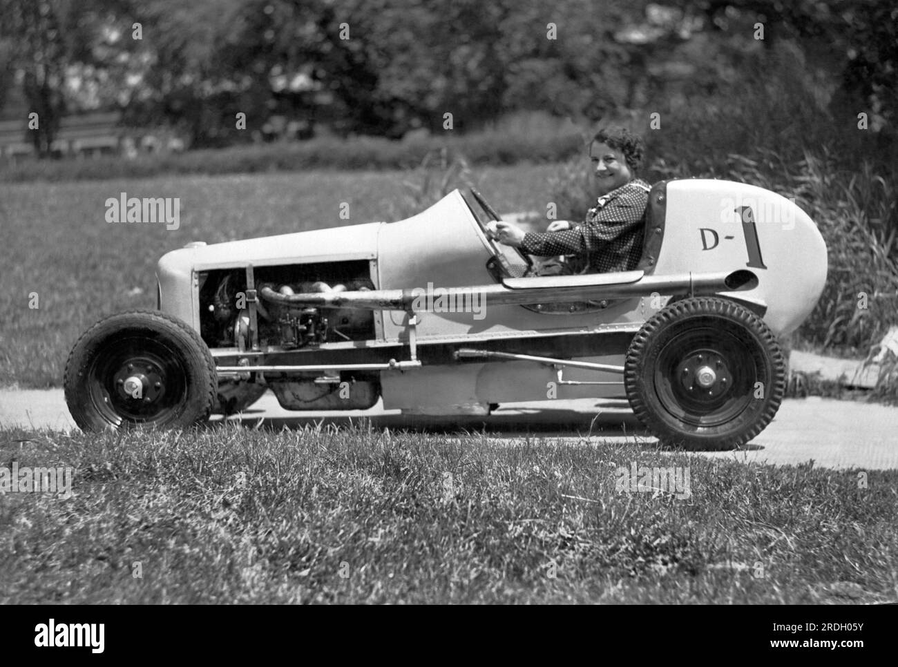 United States: c. 1935 A woman race car driver who goes by the name of ...