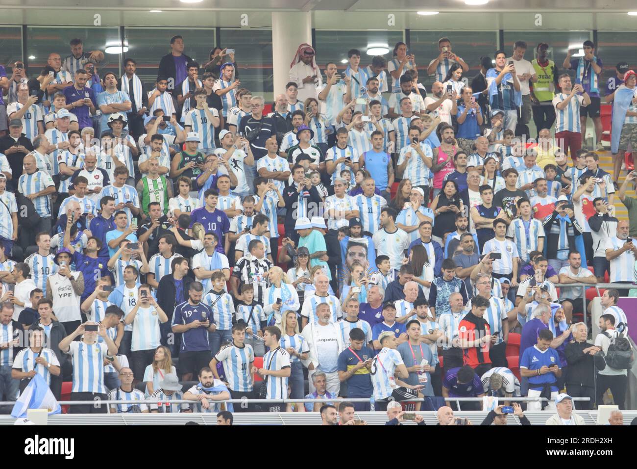 Al Rayyan, Qatar, 3, Dicember, 2022. Fans of Argentina supporting ...