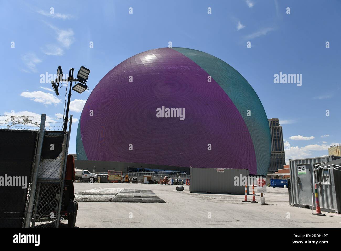 Building the Las Vegas Sphere: World's Largest Spherical Structure🕎 ...