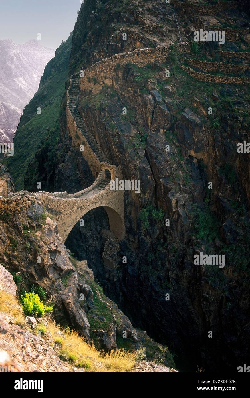 Asia Yemen - Shihara Bridge Stock Photo - Alamy