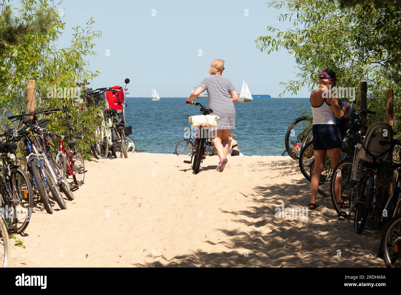 Beachgoer hi-res stock photography and images - Alamy
