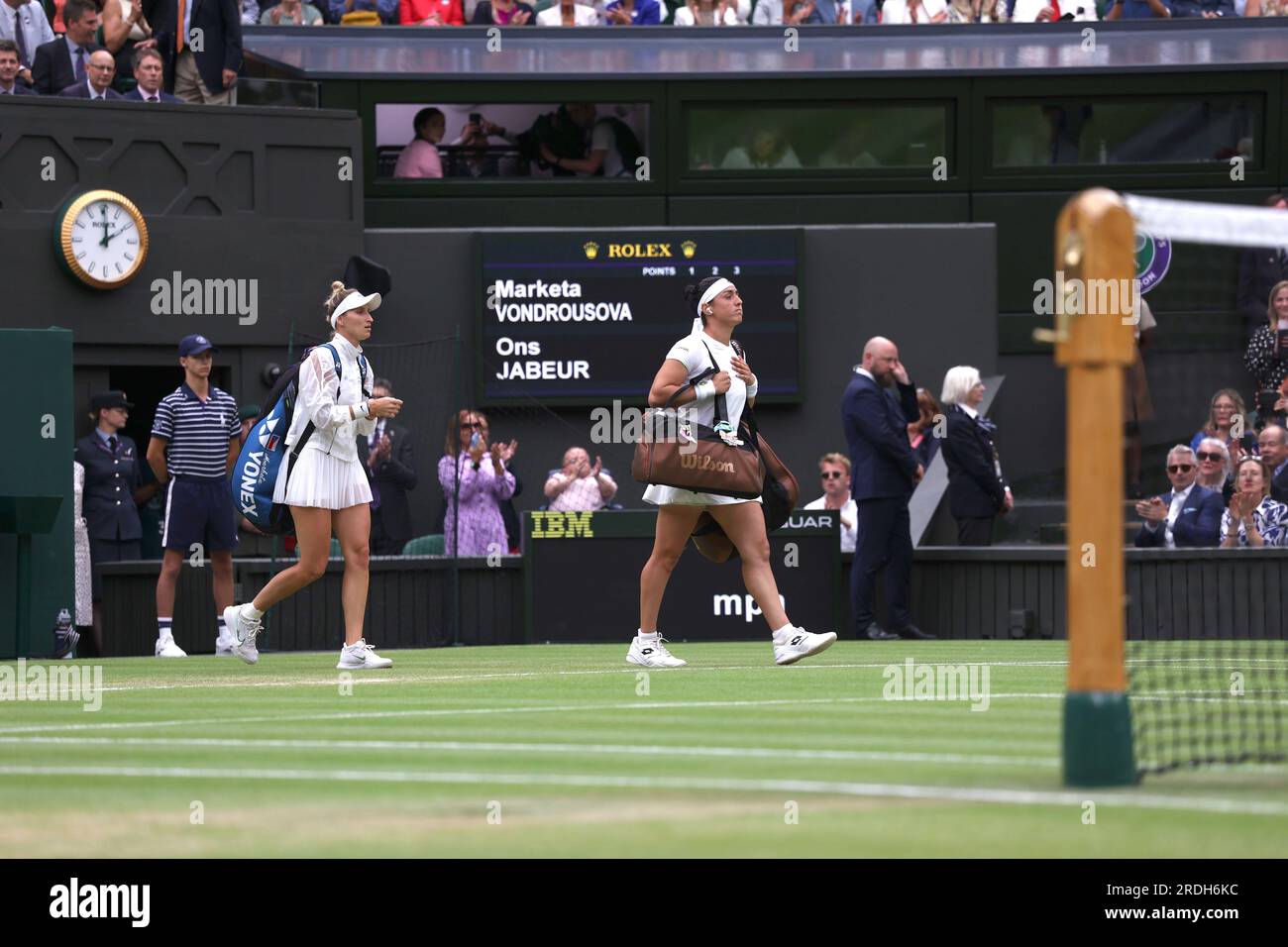 The players enter the court ready for Ons Jabeur versus Marketa ...