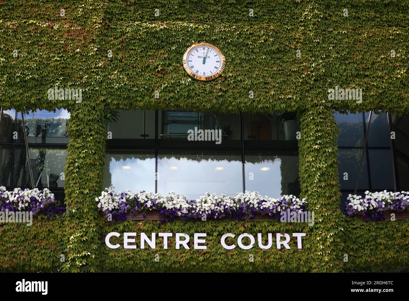 Large rolex clock hi-res stock photography and images - Alamy