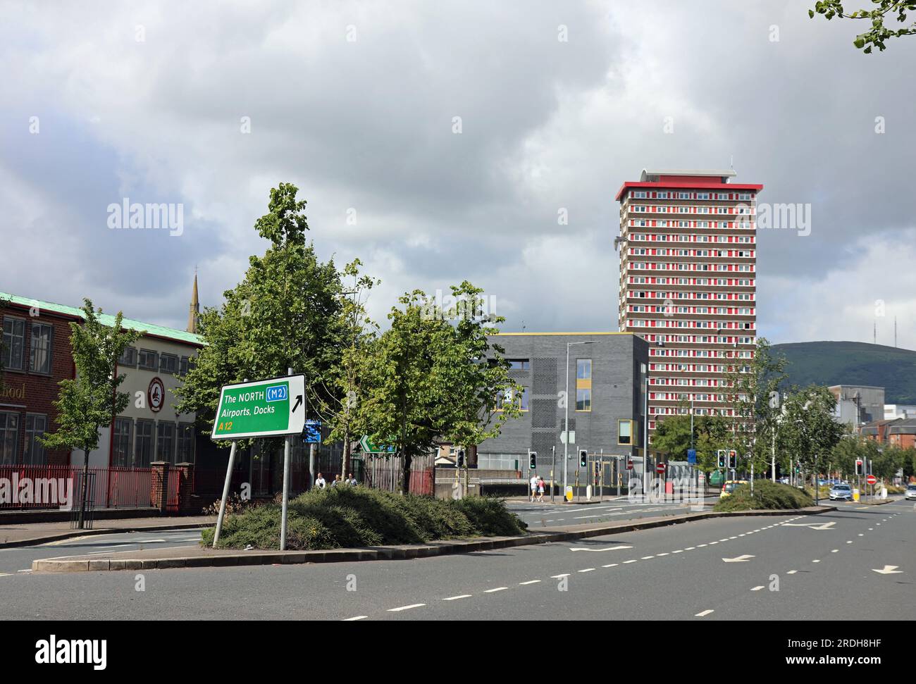 Divis street belfast uk hi-res stock photography and images - Alamy