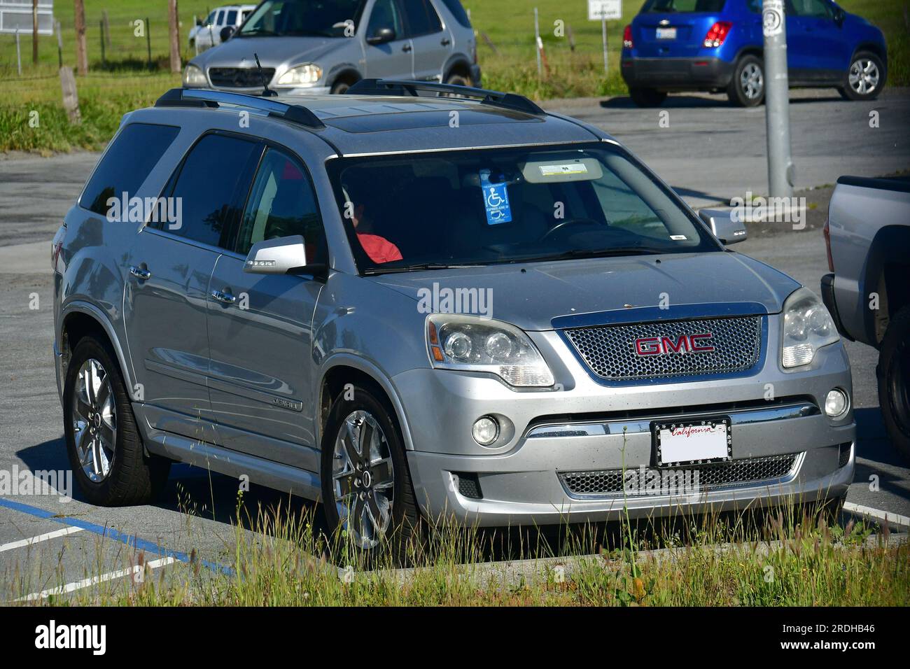 Gmc acadia denali car hi-res stock photography and images - Alamy