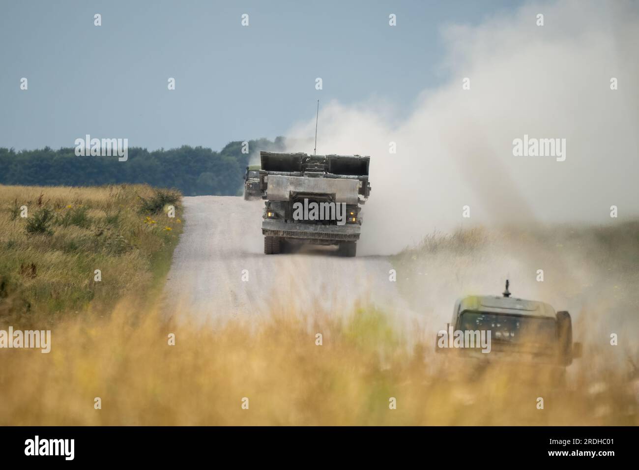 British army Challenger II 2 Titan Armoured Vehicle Launcher Bridge ...