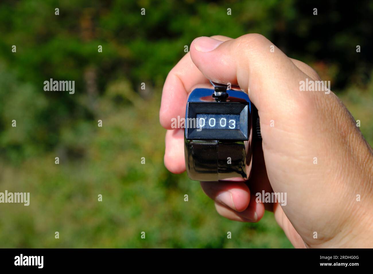 Manual mechanical counter for accurate counting in your hand green ...