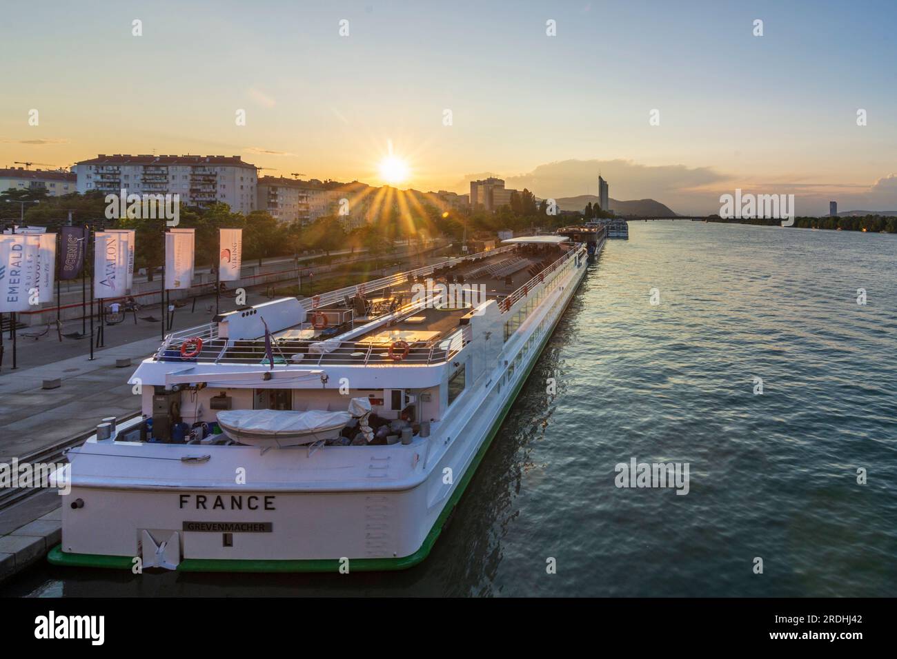 Vienna: river Donau (Danube), cruise ships at cruise ship terminal ...
