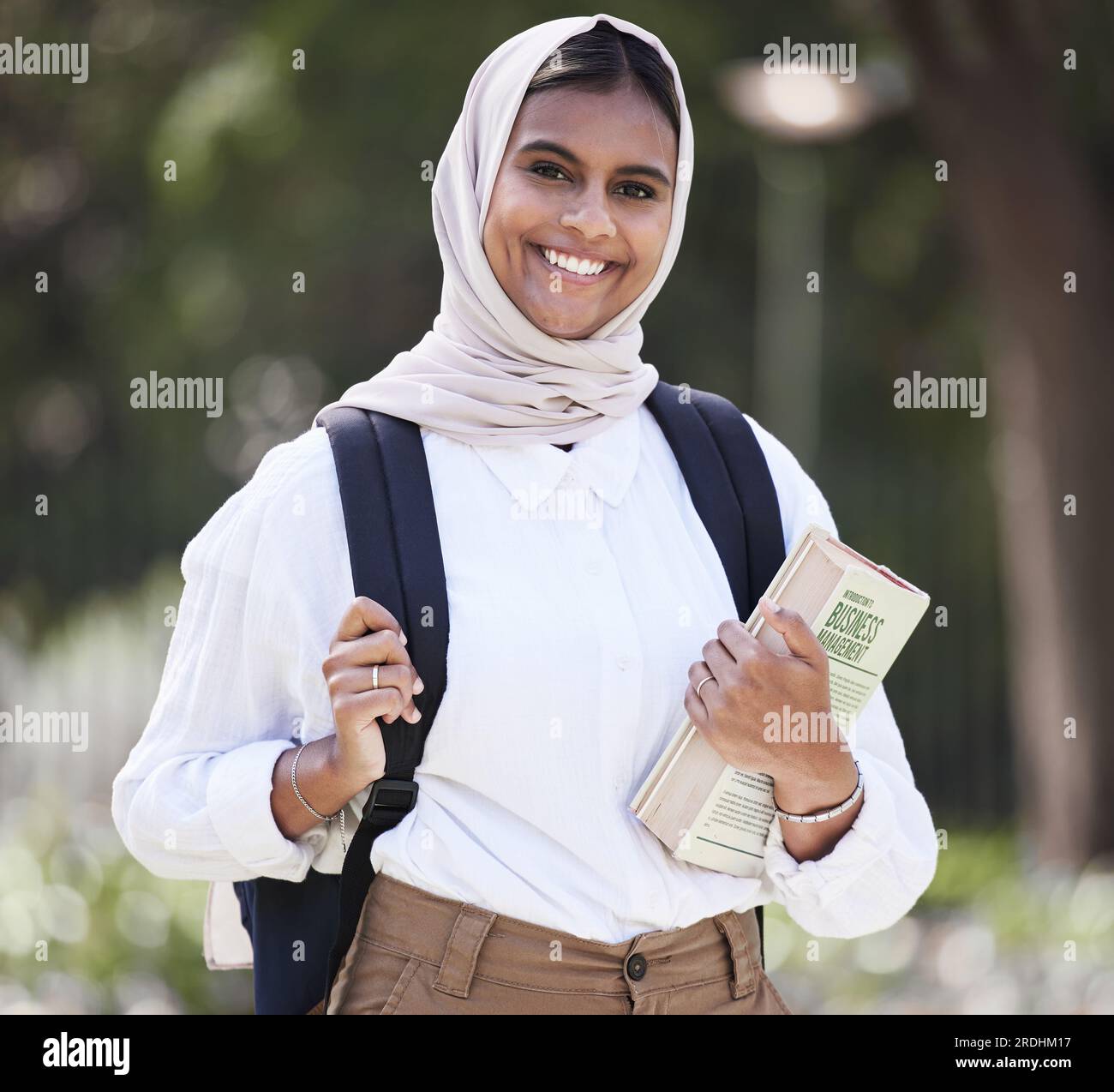 Modern muslim student class hi-res stock photography and images - Alamy