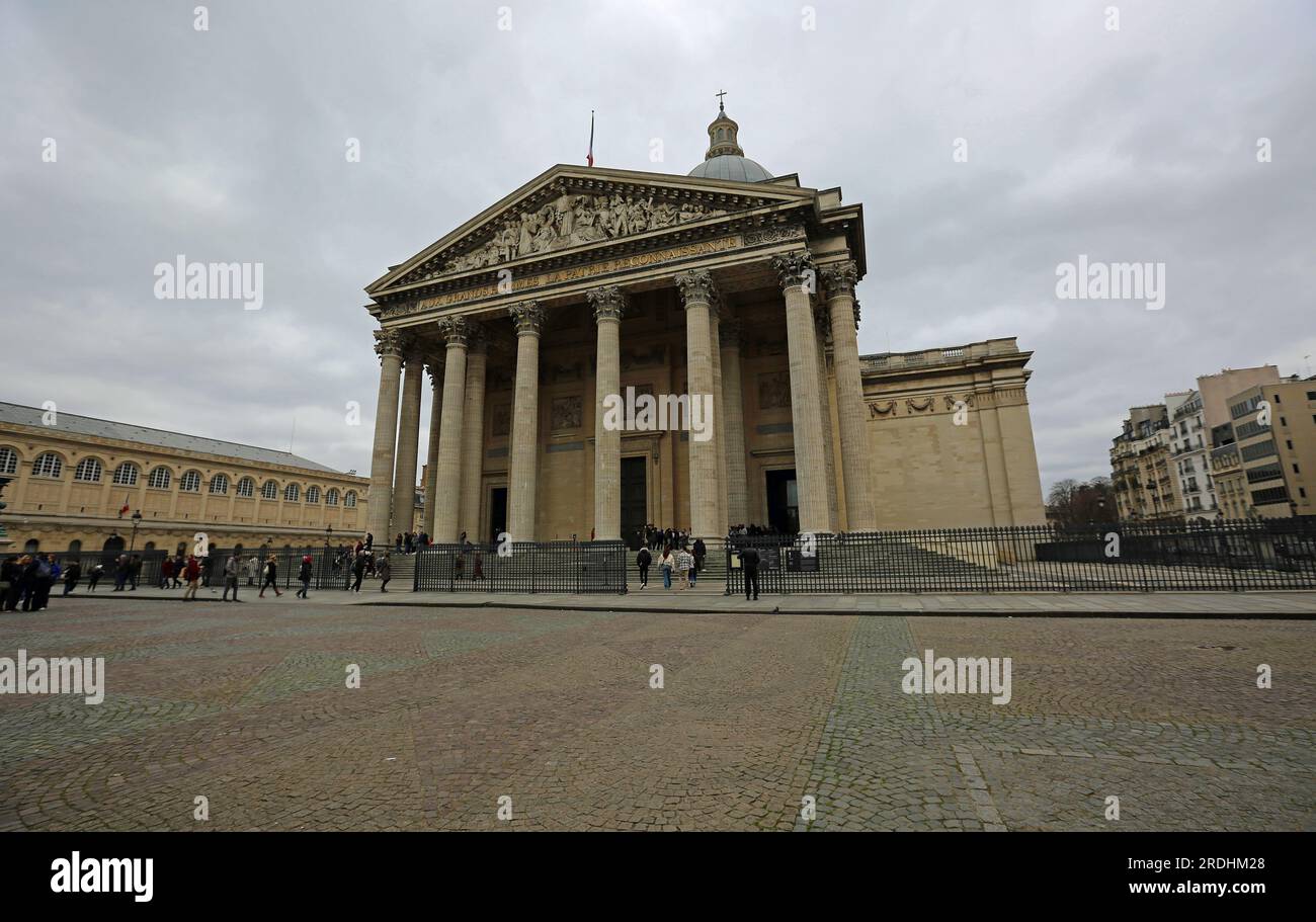 Place du panthéon paris hi-res stock photography and images - Alamy