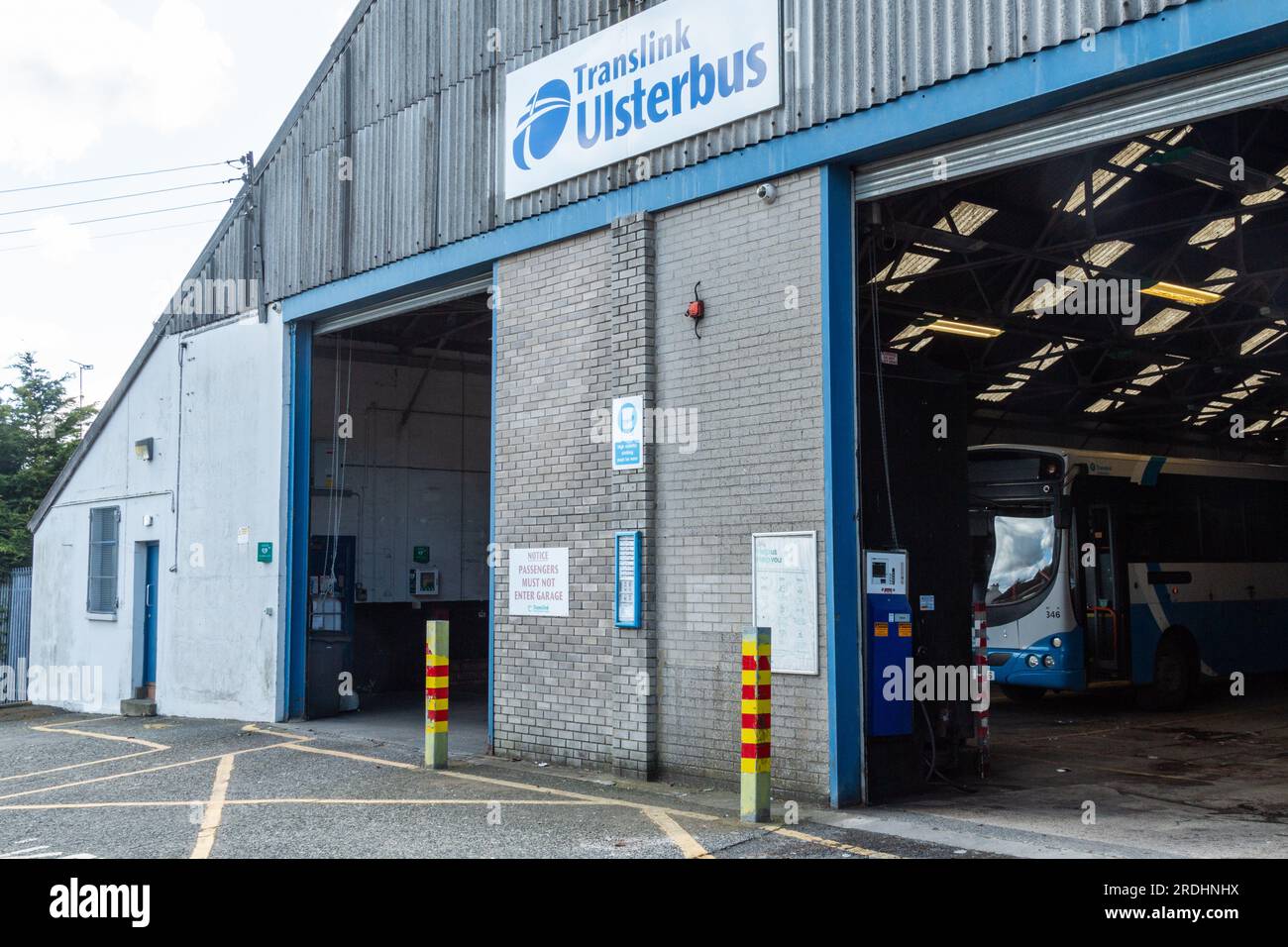 Public transport northern ireland hi-res stock photography and images ...