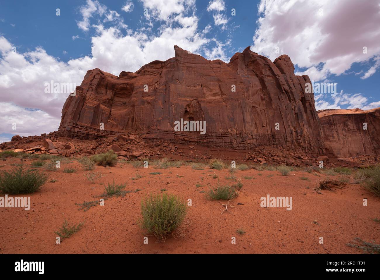 View of Rock formations along the valley floor of Monument Valley ...