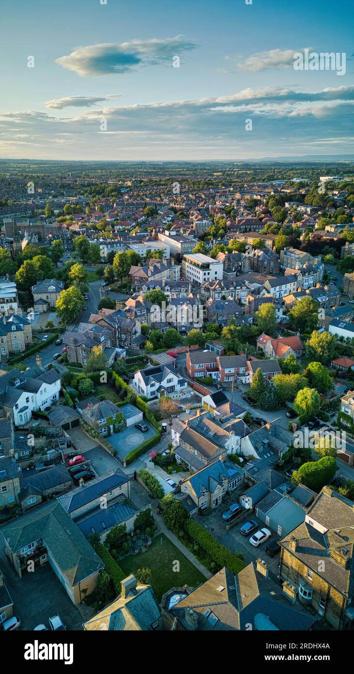 Drone footage of skyline hi-res stock photography and images - Alamy