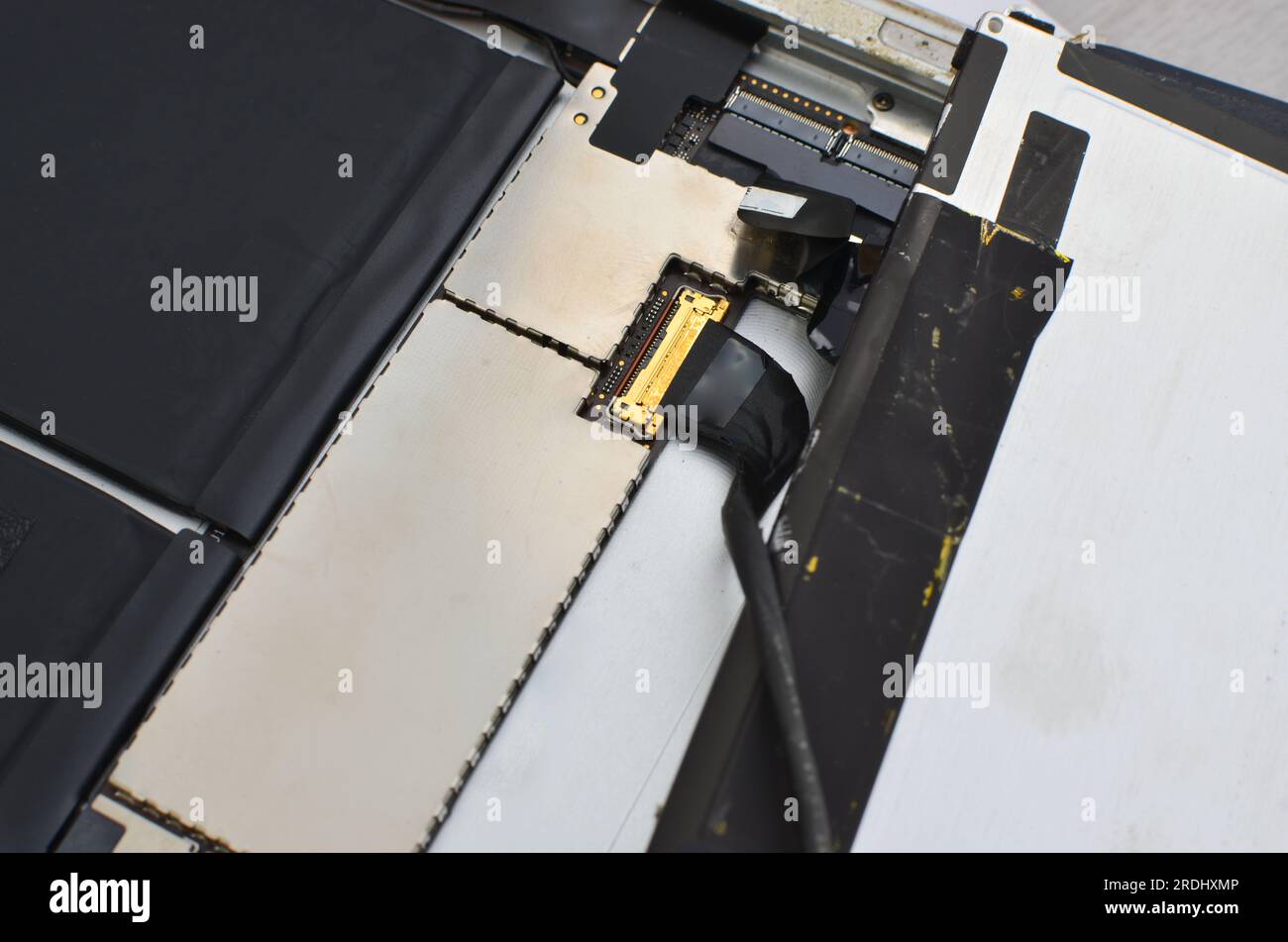 Examining the inside of a high-end tablet, with an emphasis on advanced ...