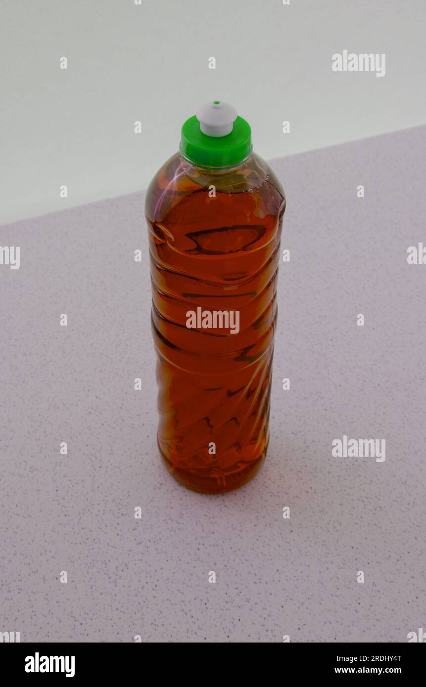 Close to detergent, the ideal partner for removing dirt and residue ...